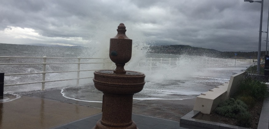 Storm Bella: Moderate winds and heavy rain expected on coast - Bayside ...