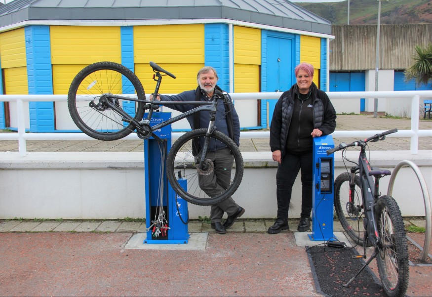 New cycle stations are unveiled along Conwy's coast - Bayside Radio ...